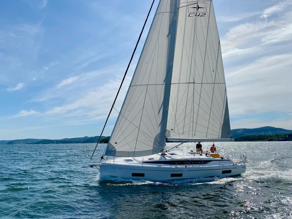 Sailboat Bavaria 42 Cruiser PRES-BC42-23-G for rent in Greece | Yachting