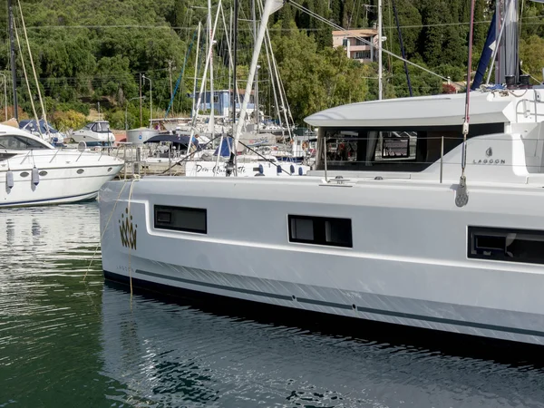 Catamaran Lagoon 46 Latria for rent in Croatia | Yachting