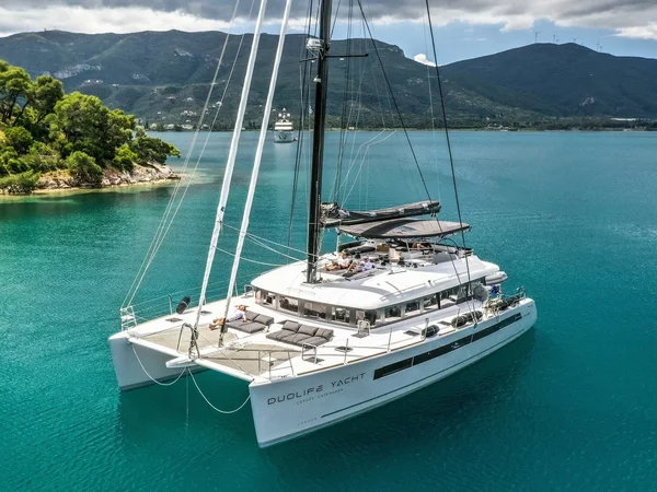 Catamaran Lagoon 620 Sunshine for rent in Croatia | Yachting